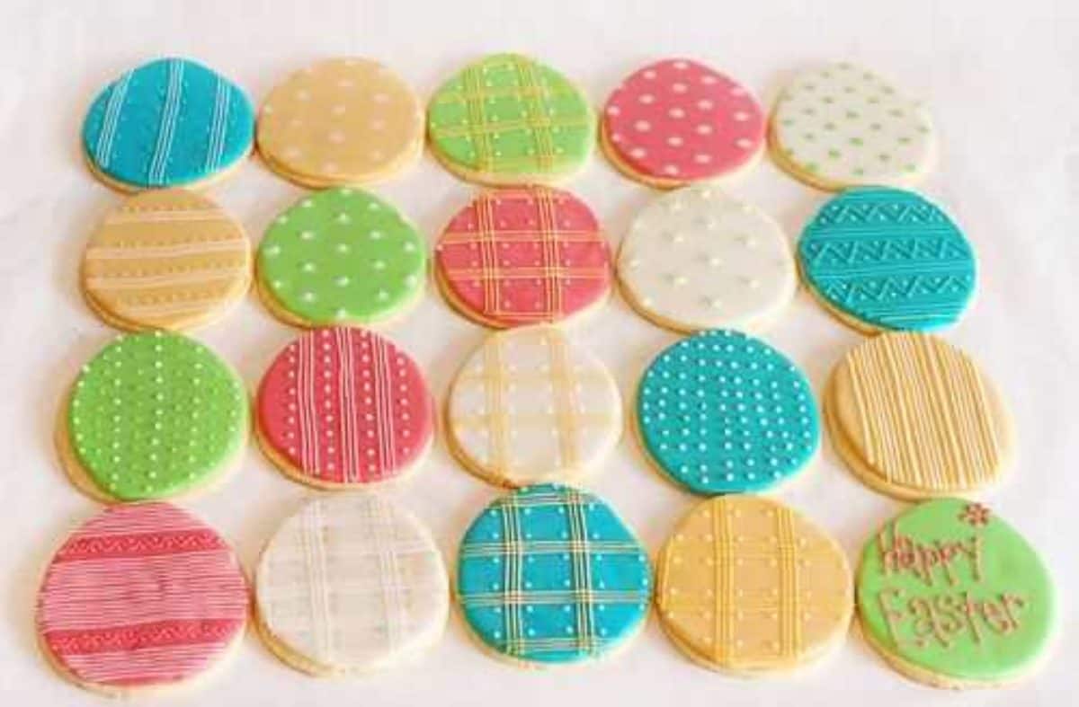 Vintage Easter Cookies - i am baker