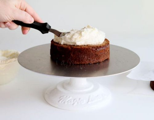 How to Build a Layer Cake - i am baker