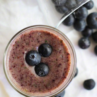 Avocado Blueberry Smoothie Recipe - i am baker