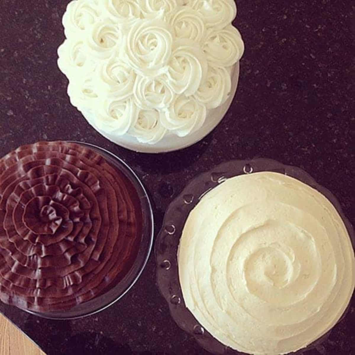 How to Make a Ruffle Cake - i am baker