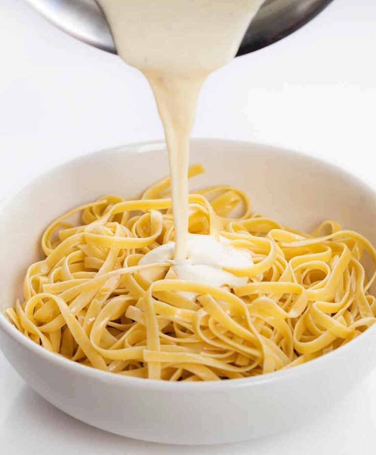 Classic Fettuccine Alfredo - i am baker