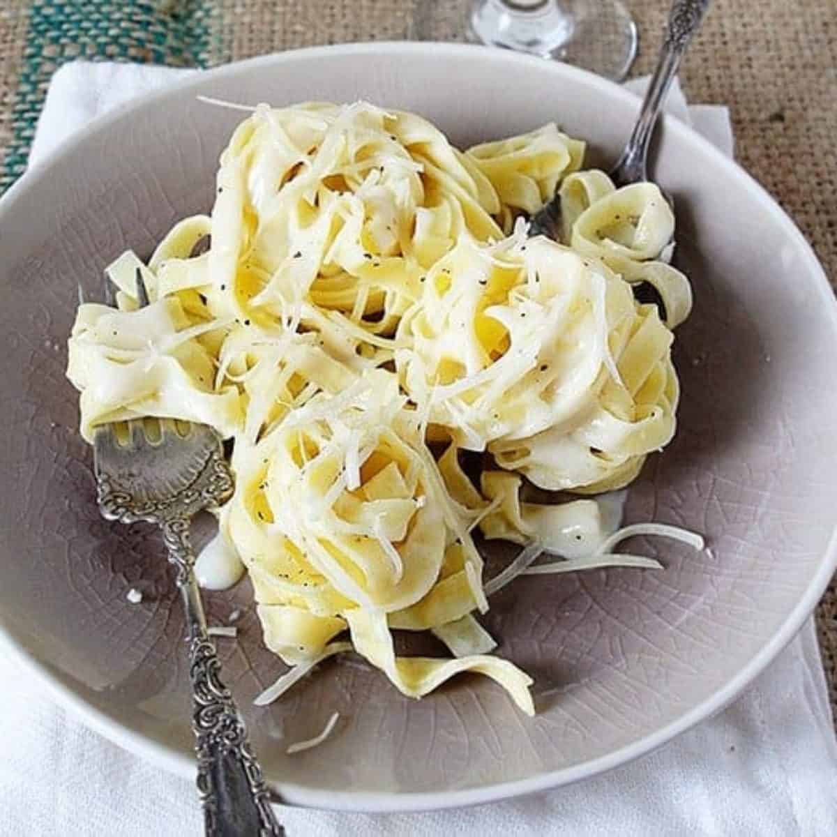 Classic Fettuccini Alfredo | i am baker