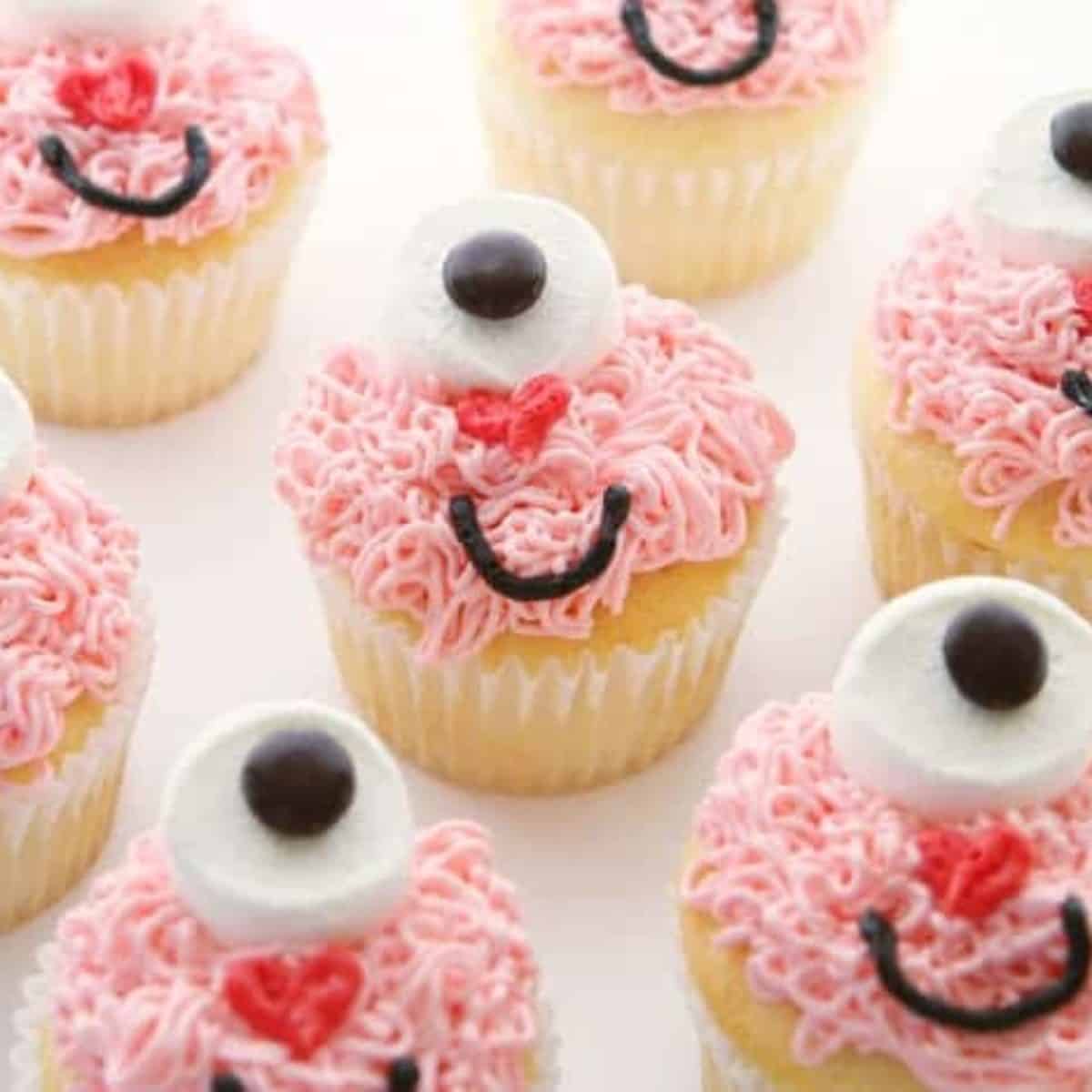 Cupcakes + Cupcake Recipes | I Am Baker