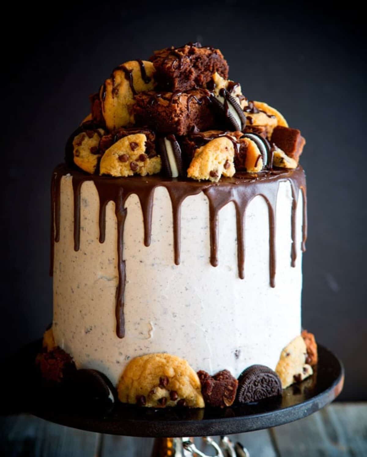Ultimate Brownie Oreo Chocolate Chip Cookie Cake - i am baker