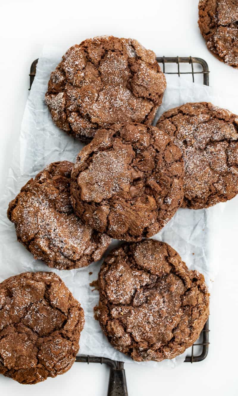Dirty Chocolate Cookies {VIDEO} - i am baker