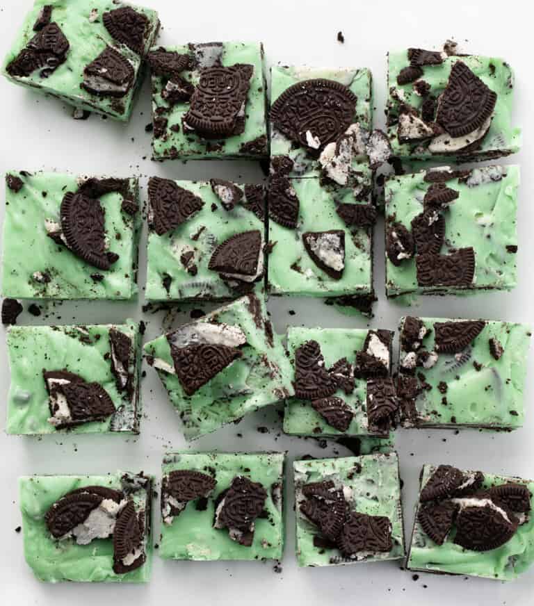 Mint Oreo Fudge - i am baker