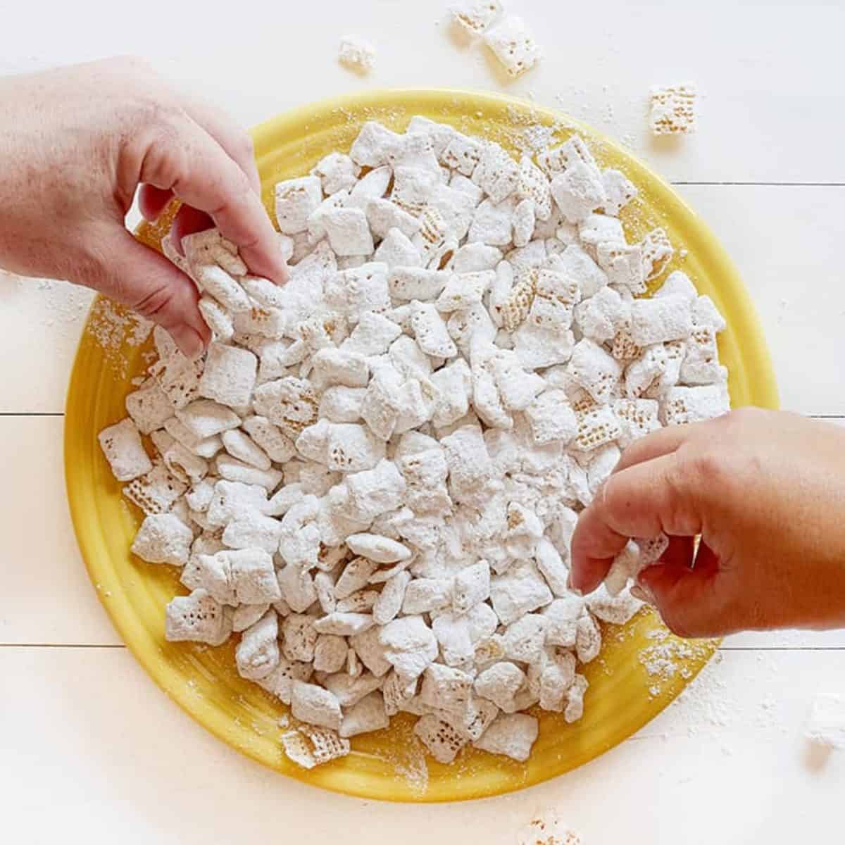 Banana Pudding Puppy Chow - i am baker