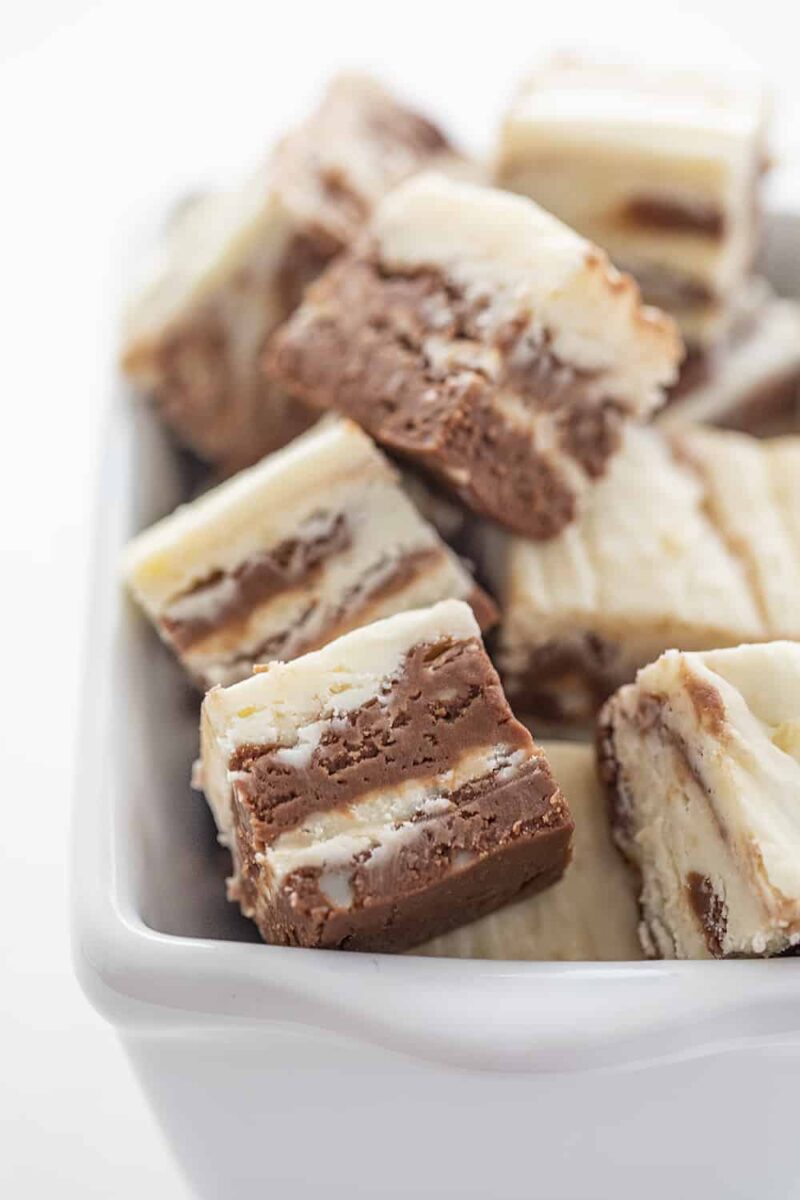 Chocolate Vanilla Marble Fudge - i am baker