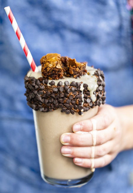 Ultimate Chocolate Milkshake (with Brownie!) - i am baker