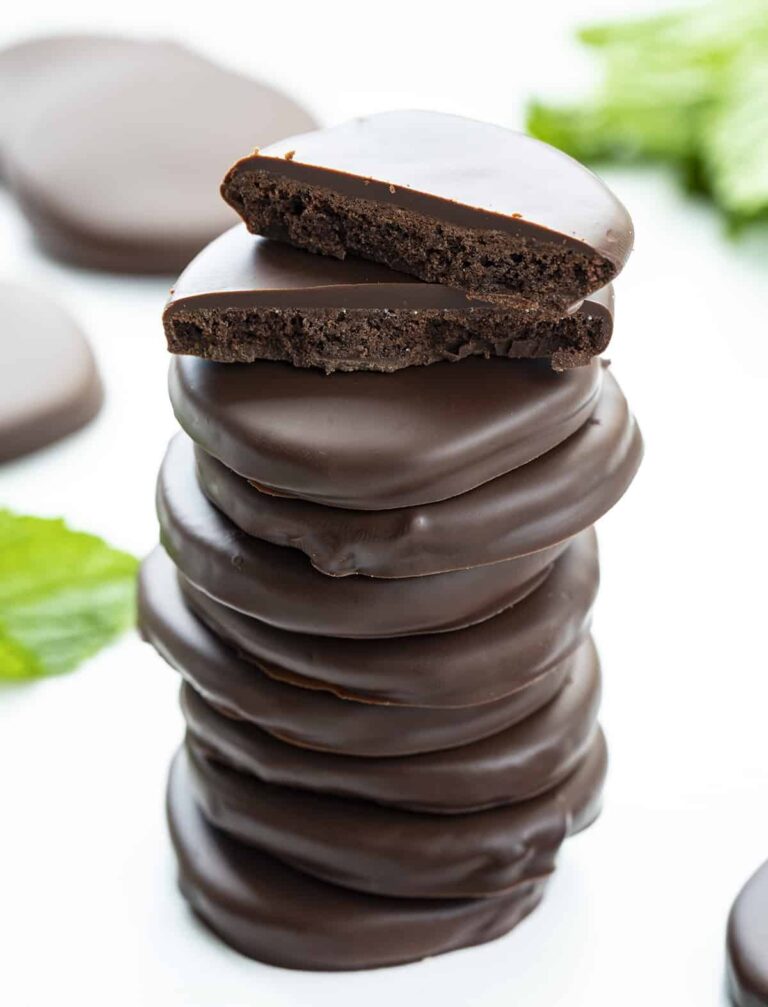 Chocolate Dipped Wafers {Thin Mint Copycat} - i am baker