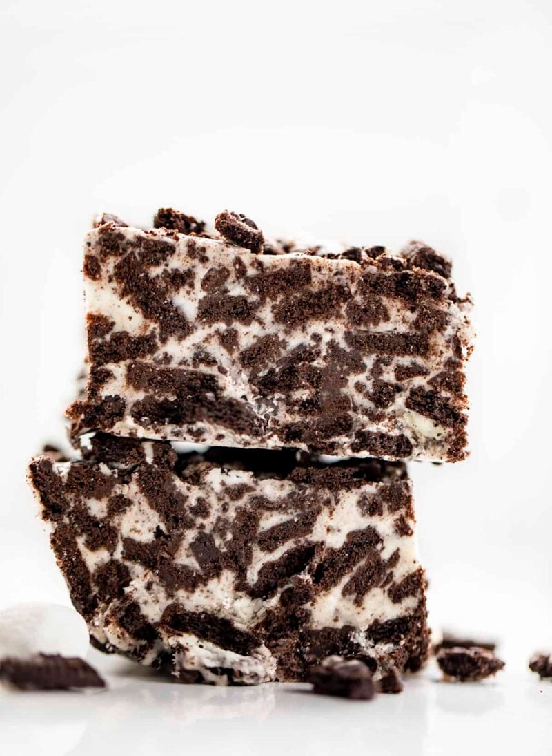 No-Bake Chewy Oreo Bars - i am baker