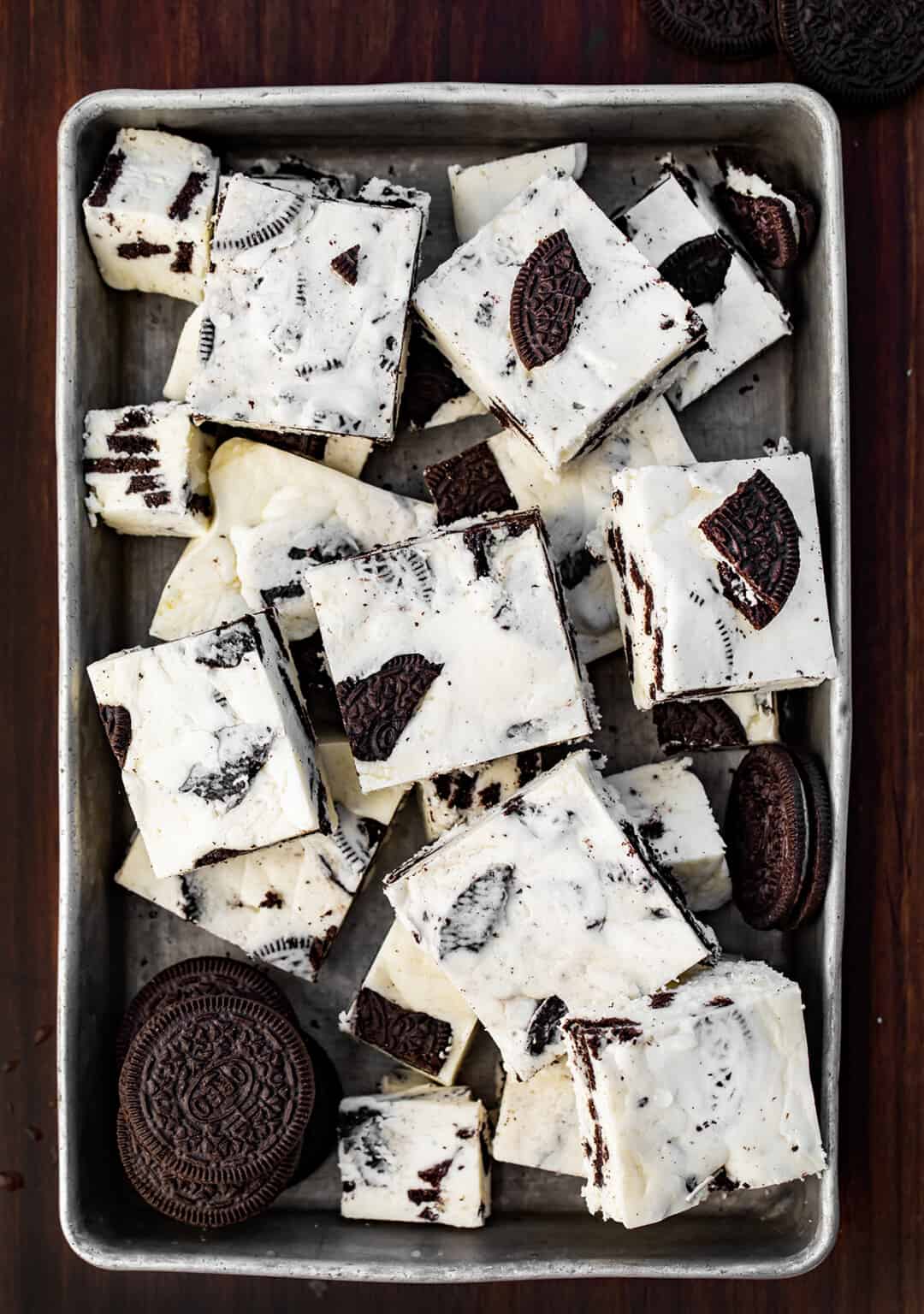 Cookies and Cream Fudge - i am baker
