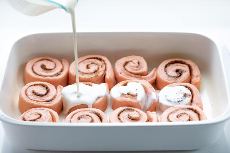 Pink Cinnamon Rolls - i am baker