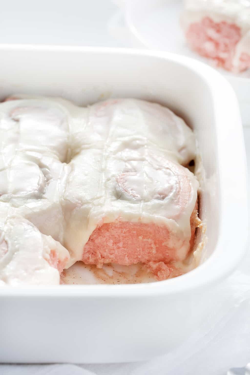 Pink Cinnamon Rolls - i am baker