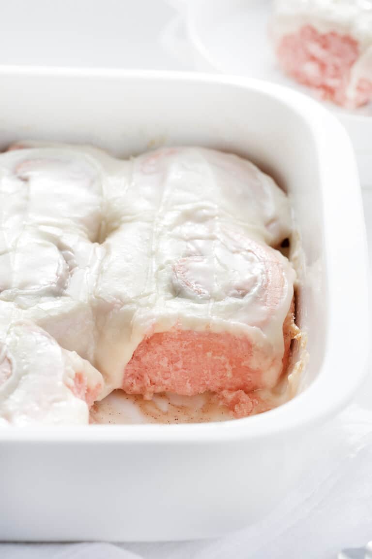 Pink Cinnamon Rolls - i am baker