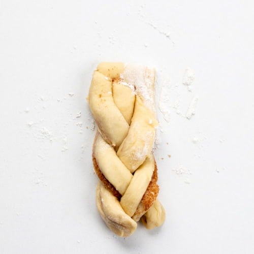 Braided Cinnamon Rolls - i am baker