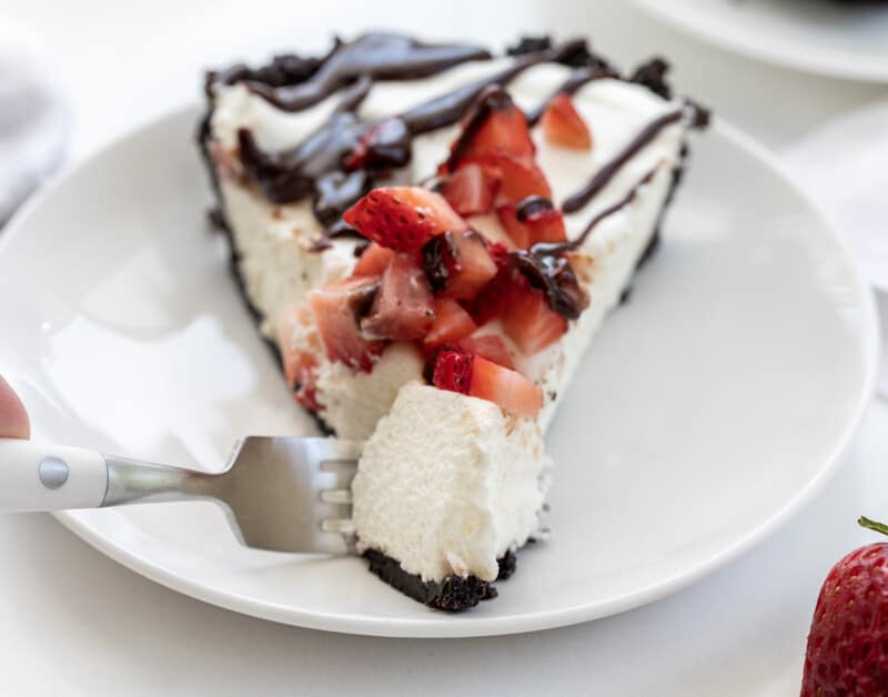 Chocolate Strawberry Marshmallow Pie - i am baker