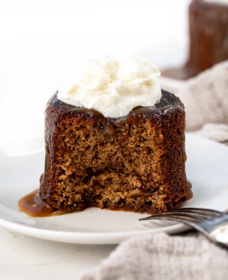 Sticky Toffee Pudding - i am baker