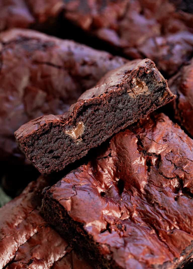 Red Velvet Brownies - i am baker