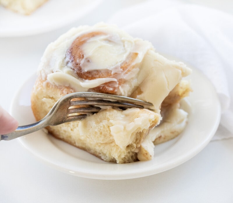 Amish Cinnamon Rolls - i am baker