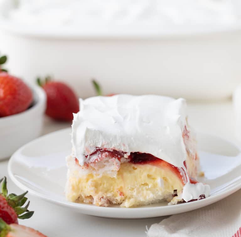 Strawberry Heaven Dessert - i am baker