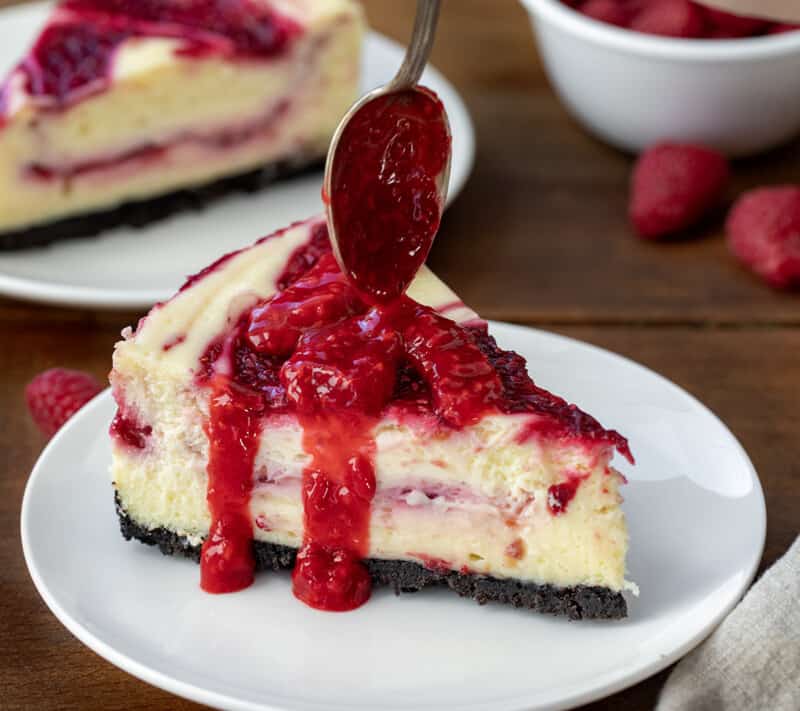 White Chocolate Raspberry Cheesecake - i am baker