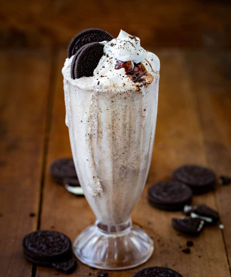Oreo Milkshake - i am baker