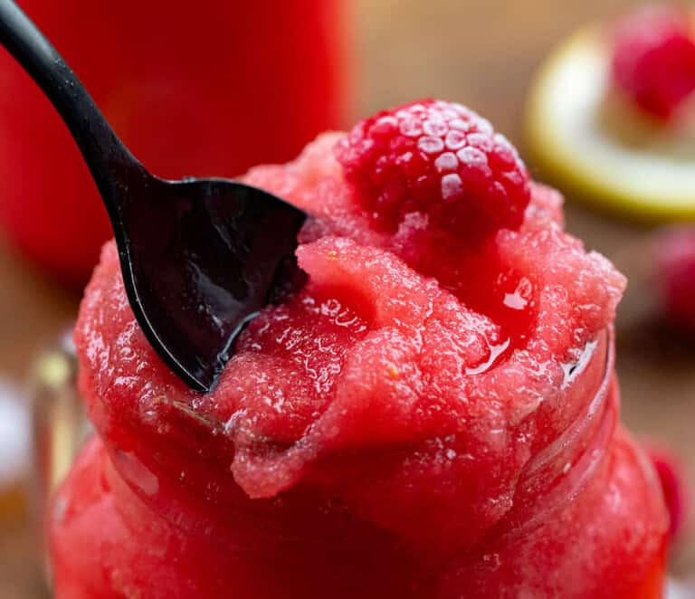 Frozen Raspberry Lemonade - i am baker