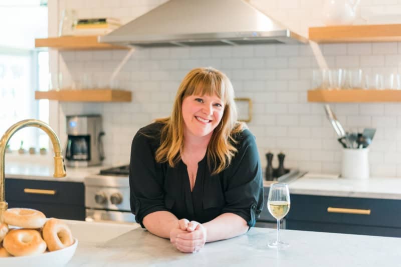 About Amanda Rettke | Baking Blogger | I Am Baker