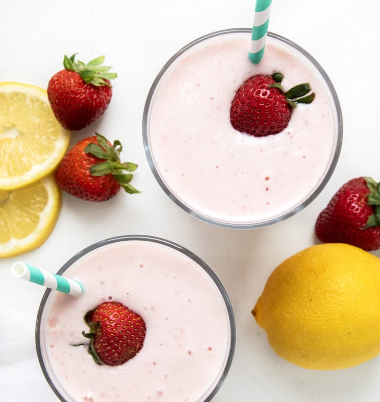 Frosted Strawberry Lemonade - i am baker